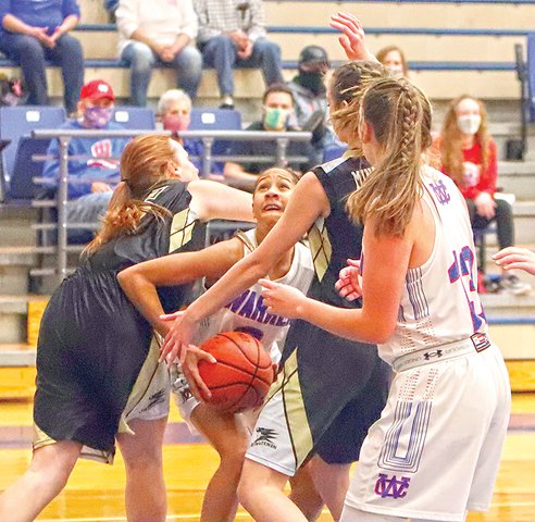 Lady Pioneers win in landslide - Southern Standard