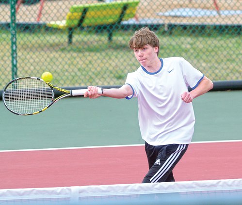 Boys tennis triumphs - Southern Standard