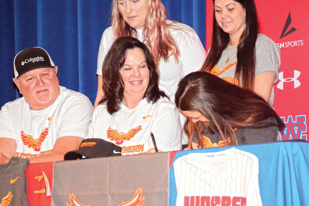 Mosley joins Firehawks - Southern Standard