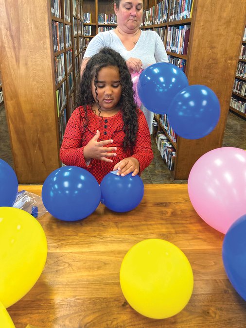 Balloon building a blast - Southern Standard