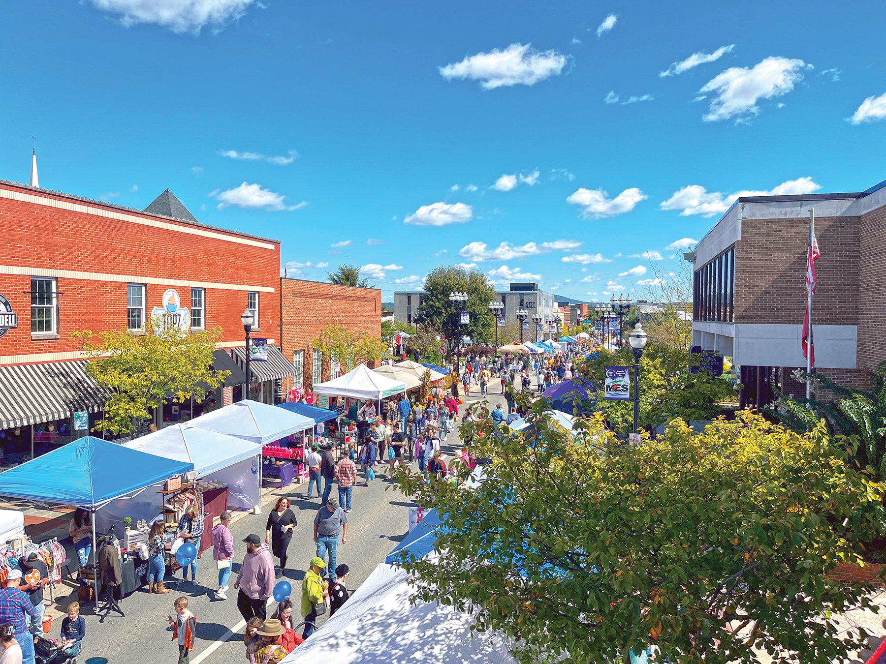 Feels like fall - Southern Standard