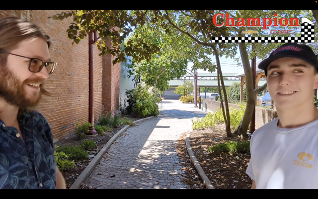 Sidewalk Chats (with Hayden Watts) - Southern Standard